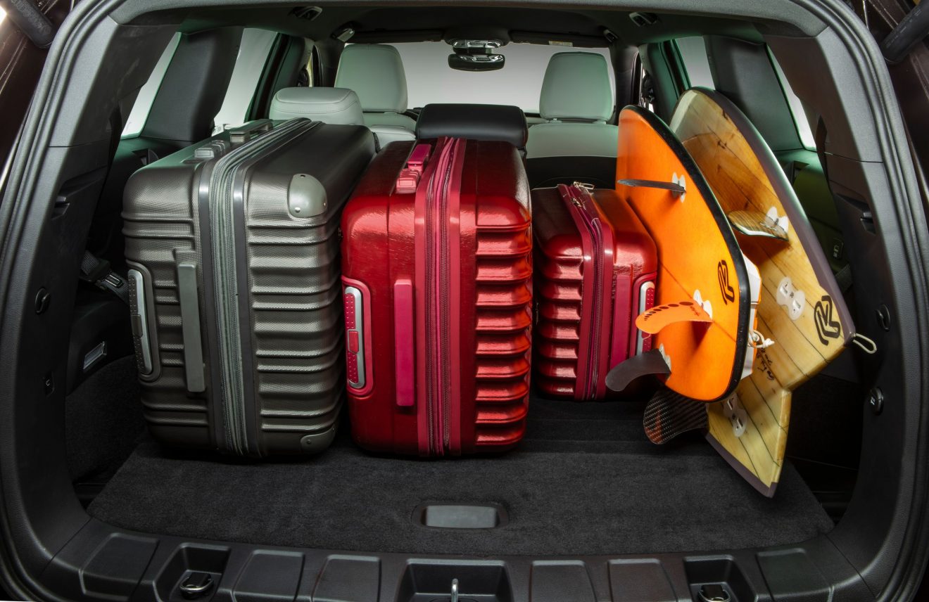 Commander chega em quatro versões (muito) bem equipadas – AutoIndústria