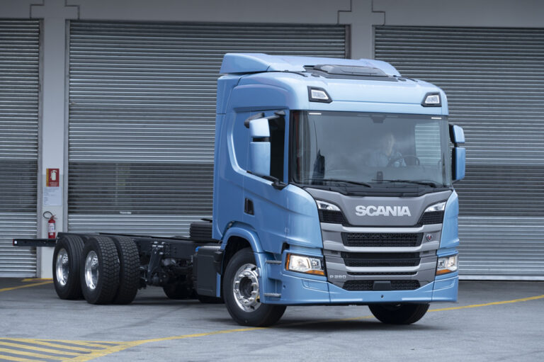 Scania se arma para ofensiva em semipesados – AutoIndústria